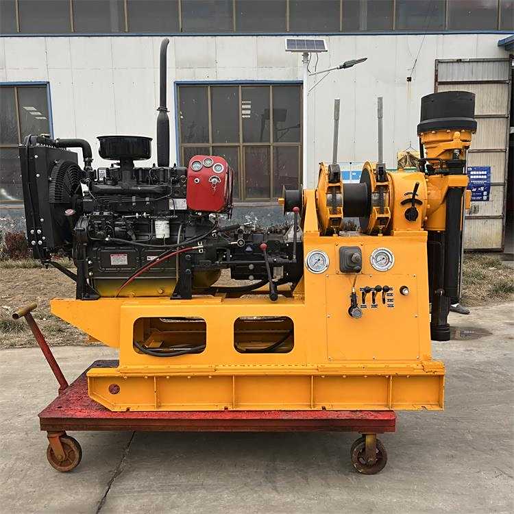 XY-2型重探钢履带百米岩心钻机 一体式勘探勘查设备 产品关键词:xy-2钻机的机型