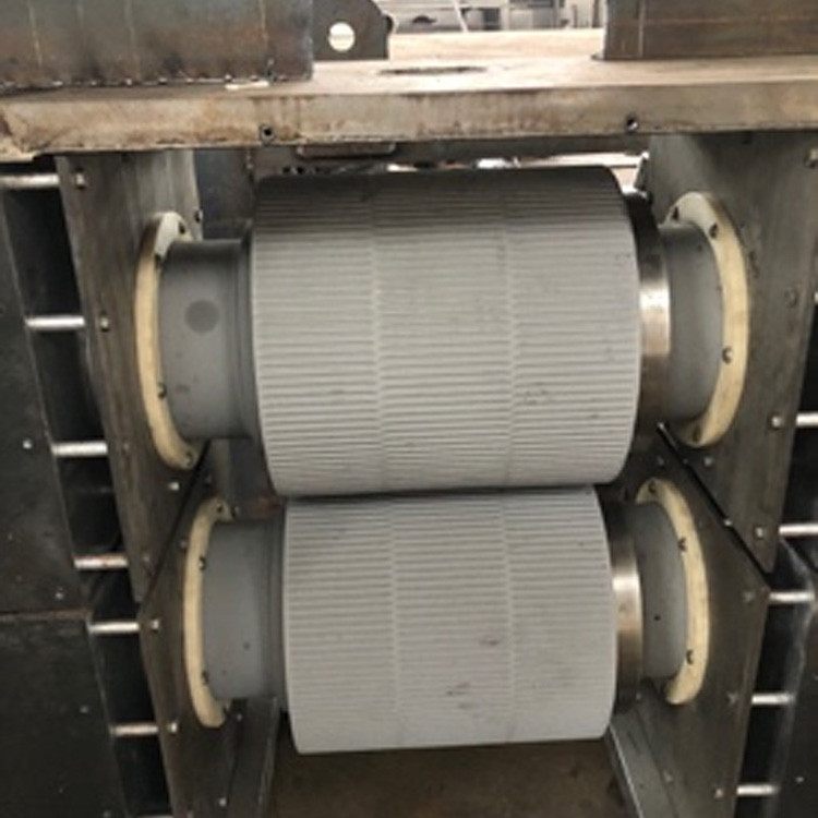 FREUND-TURBO 日本原装 干法造粒 压实度高 产量大 设备稳定 干法造粒机 产品关键词:日本造粒;日本干法造粒机;日本造粒机