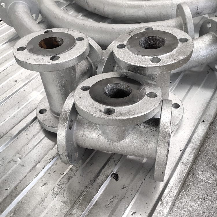 定制高铬铸铁Cr28单金属耐磨管道 弯头 三通 带法兰整体铸造 产品关键词:铸铁cr28