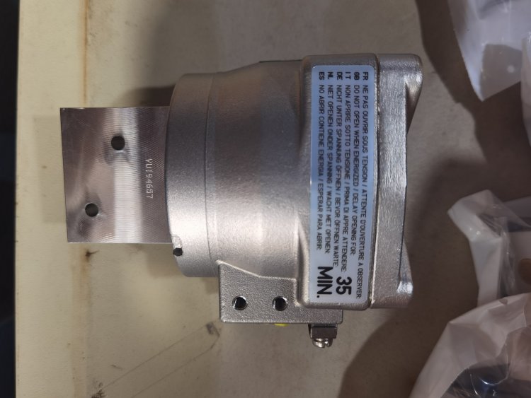 ASCO 327系列 直动式 2位3通电磁阀 隔爆型 不锈钢 WSNF8327B102 产品关键词:wsnf8327b102电磁阀;2位3通 ...