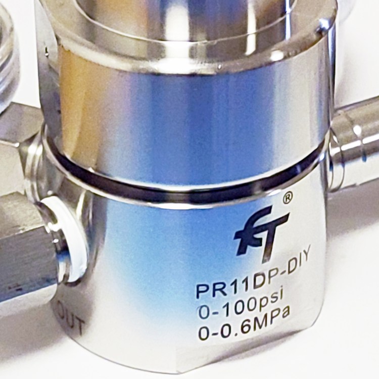 G5/8不锈钢钢瓶减压阀W21.8标气减压器高纯小流量气体15MPa气瓶 产品关键词:气体减压阀15mpa;钢瓶减压阀w218;w减压;减压阀w215;w21减压阀;w218气瓶;减压阀 ...