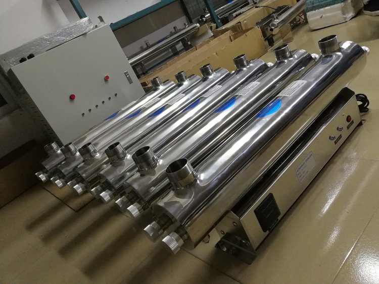 ClearUV/可滤威 厂家直供 电子工业超纯水 紫外线TOC脱除器 产品关键词:工业纯水TOC;UV超纯水;uv脱除器