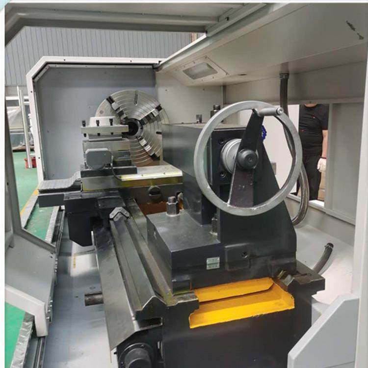 CK6163数控车床 通孔直径105mm 液压尾座 气动卡盘
