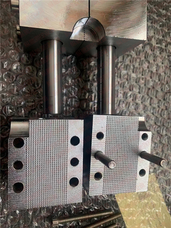 ASTM D6641复合材料液压压缩夹具|聚合物基CLC测试夹具|定做工装 产品关键词:ASTMD6641试验夹具;复合材料液压压缩夹具 ...