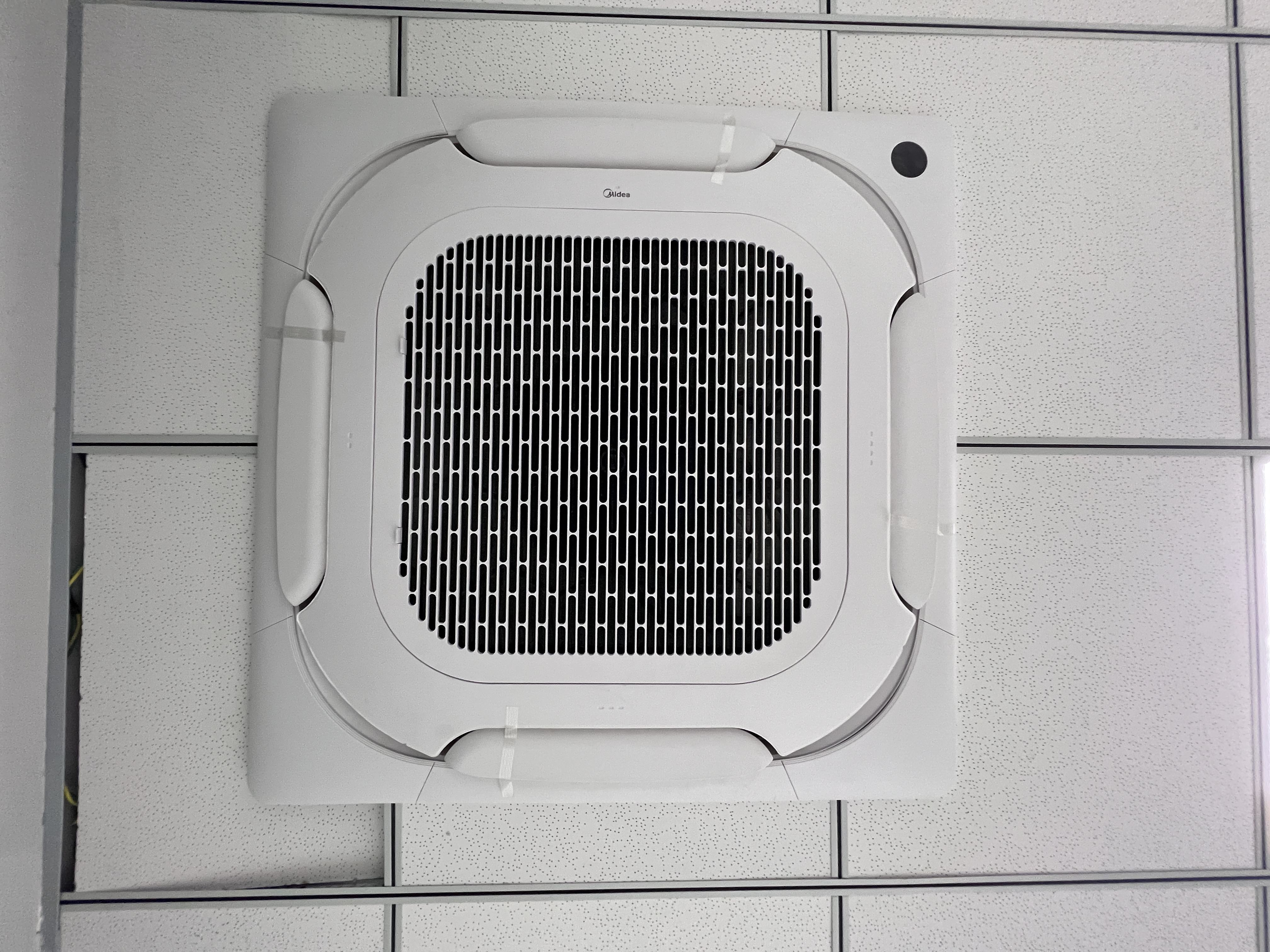 美的中央空调多联机外机42匹mdv 1170w D2sn1 8x3 Ⅰ 风管天花机 产品关键词 1170空调外机 42匹中央空调 美的42匹