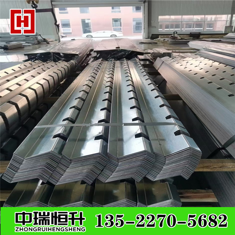 中瑞恒升 钢结构檩条 C型钢 C250*75*20*2.5 Q355B 275g 用于厂房车间 - 百度爱采购