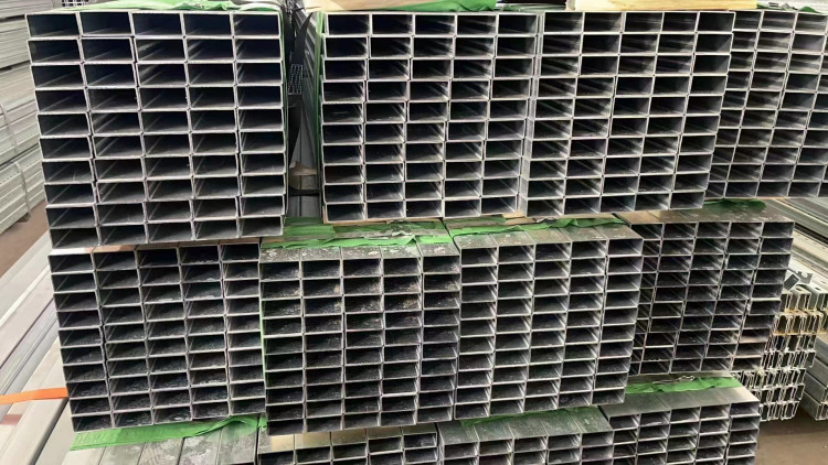 S350GD+ZM275锌铝镁方管用于太阳能光伏支架角 镀铝镁锌管防腐性好 产品关键词:镀铝镁方管s350gd;镀铝镁锌方管;镀铝镁锌方管 ...