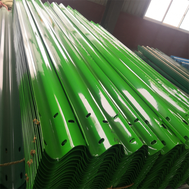 喷塑波形护栏板三波安全围栏GR-AM-4E耐腐蚀品种全一站式服务